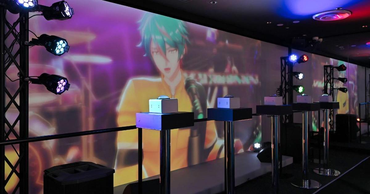 The Real and the Virtual, Combined with Anime, Manga, and Games in ...